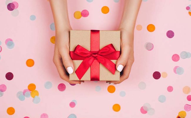 Regifting Etiquette: How to Avoid Embarrassment : Regifting Guide